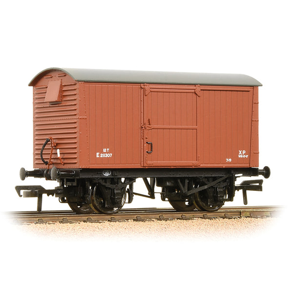 LNER 12 Ton Ventilated Fruit Van Corrugated Ends BR Bauxite (Early ...