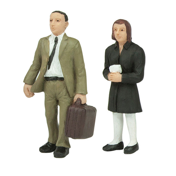 Standing Passengers B – www.wicormodels.com